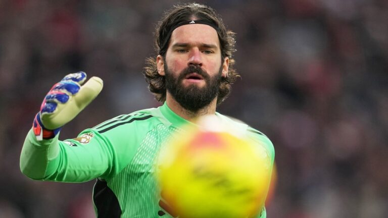 Alisson Becker Dipastikan Bertahan di Liverpool Hingga 2027 Setelah ...